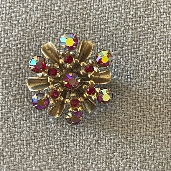 Jewelry | Vintage Art Deco Style Gold Tone Ruby Red Aurora Borealis ...